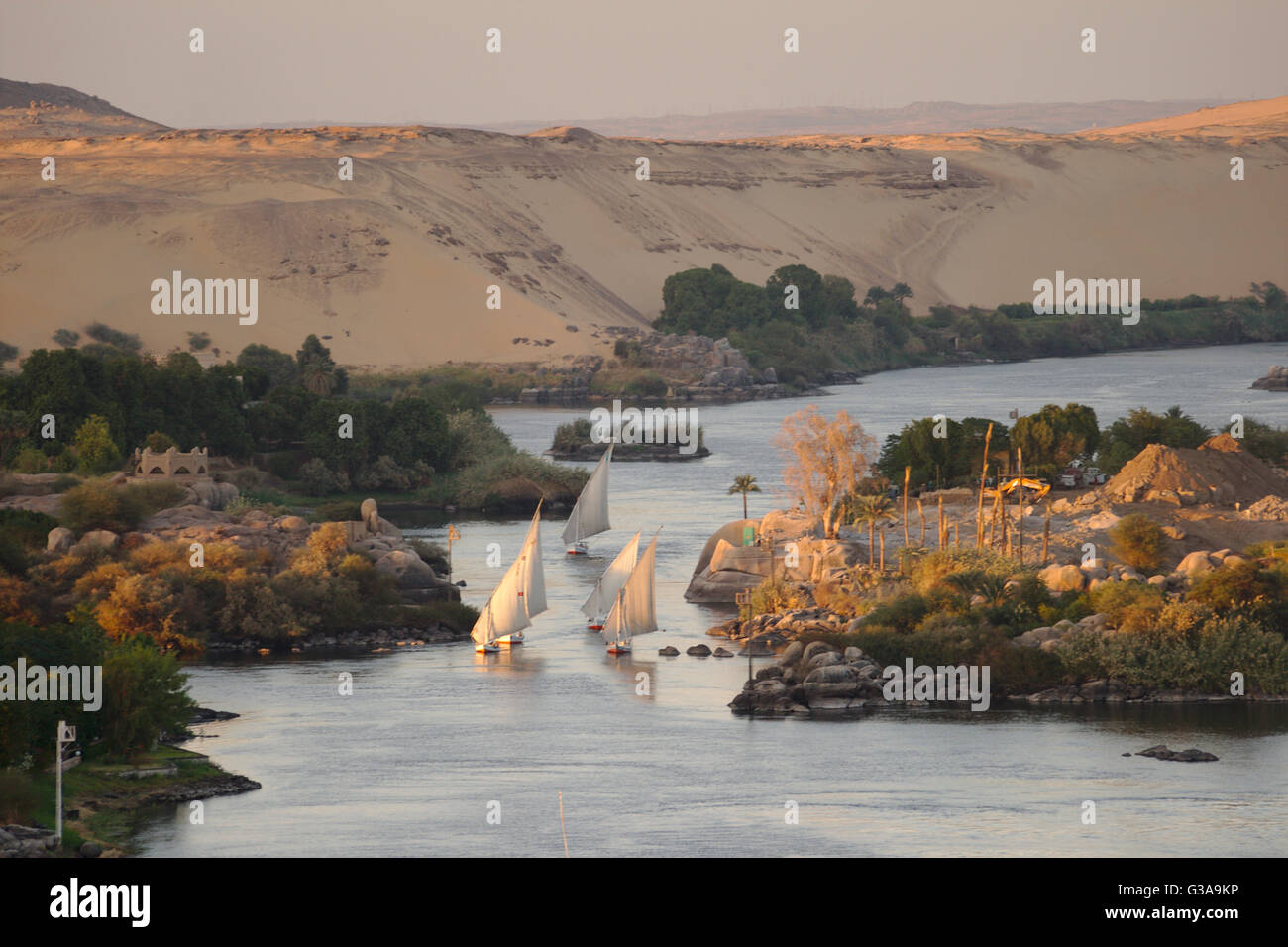 First cataract of the nile hi-res stock photography and images - Alamy