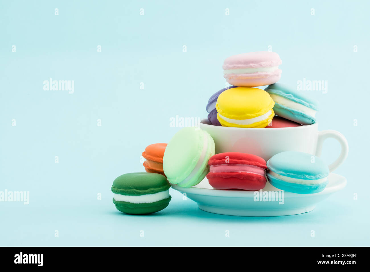 Macarons in the cup hi-res stock photography and images - Alamy