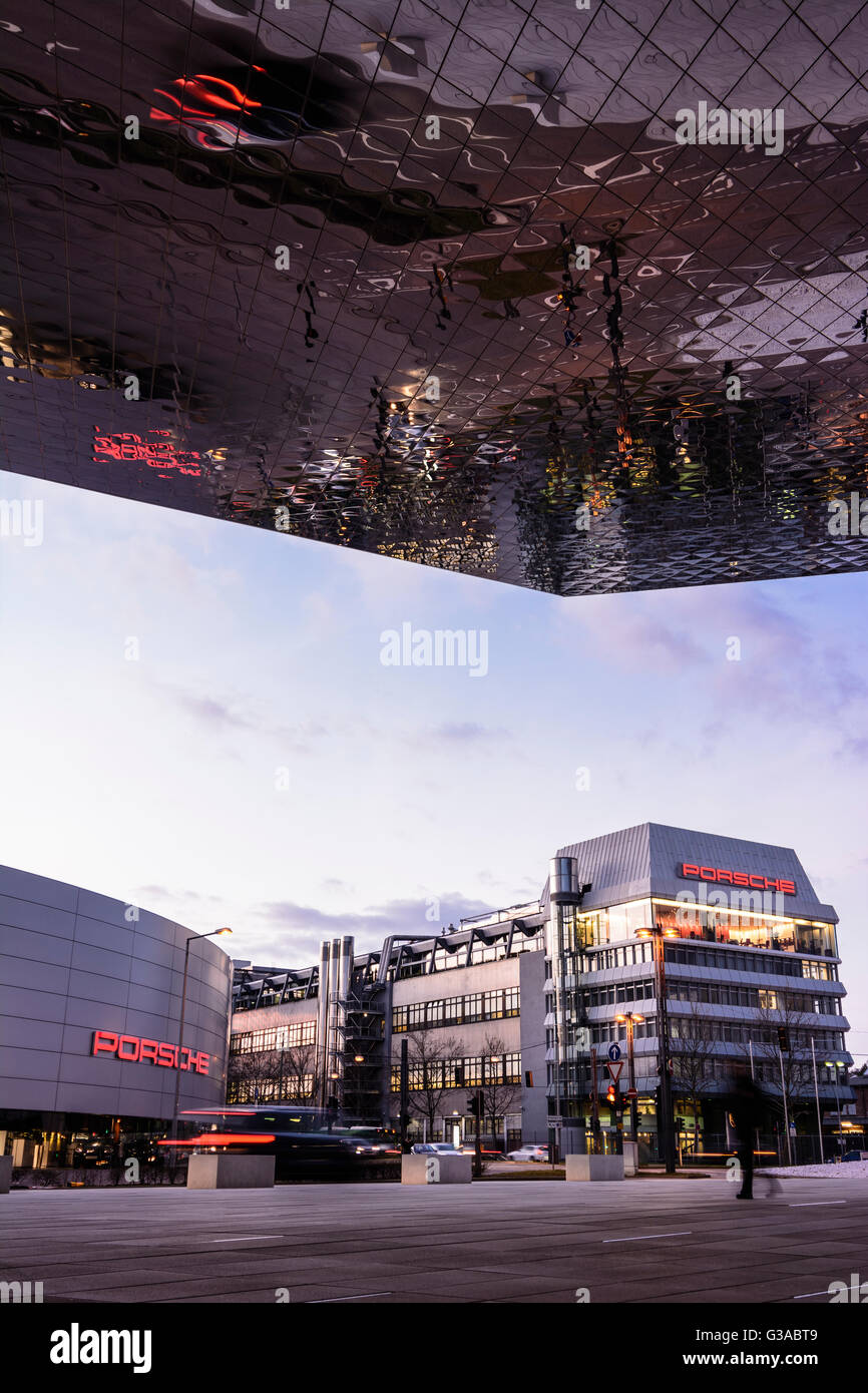 Porsche Museum (lower roof) , Porsche headquarters and Porsche factory ...