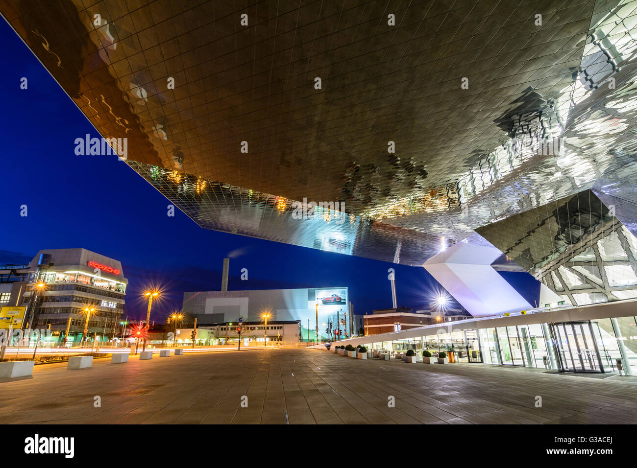 Porsche factory and headquarters in zuffenhausen hi-res stock ...