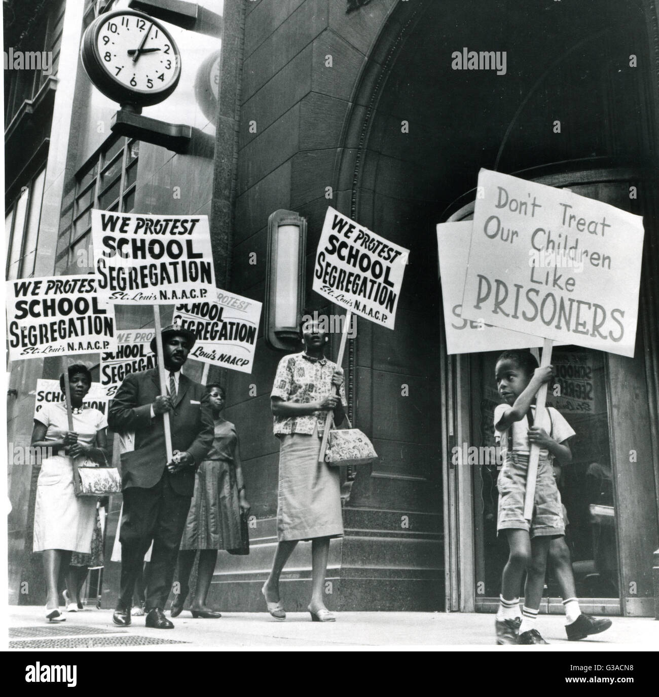 Segregation sign hi-res stock photography and images - Alamy