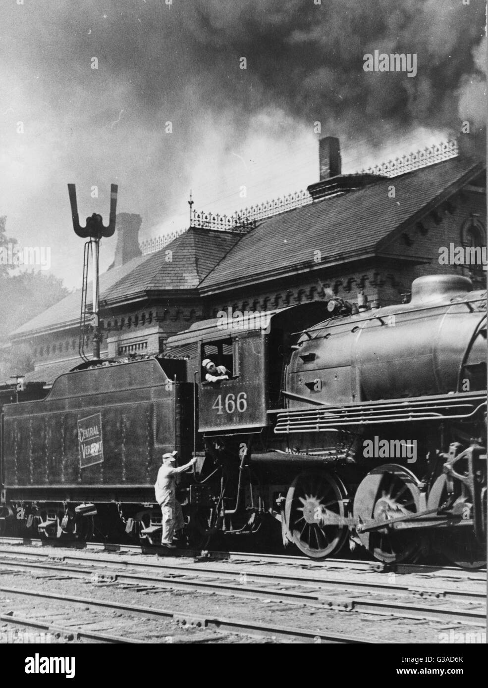 In station Black and White Stock Photos & Images - Alamy