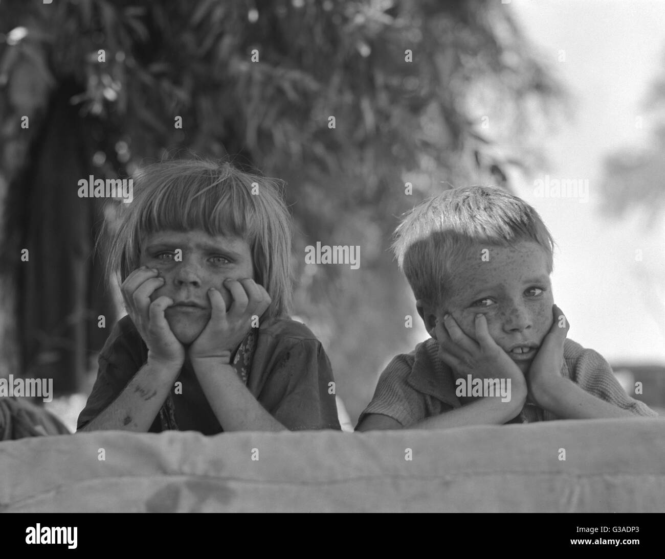 Refugee children usa Black and White Stock Photos & Images - Alamy
