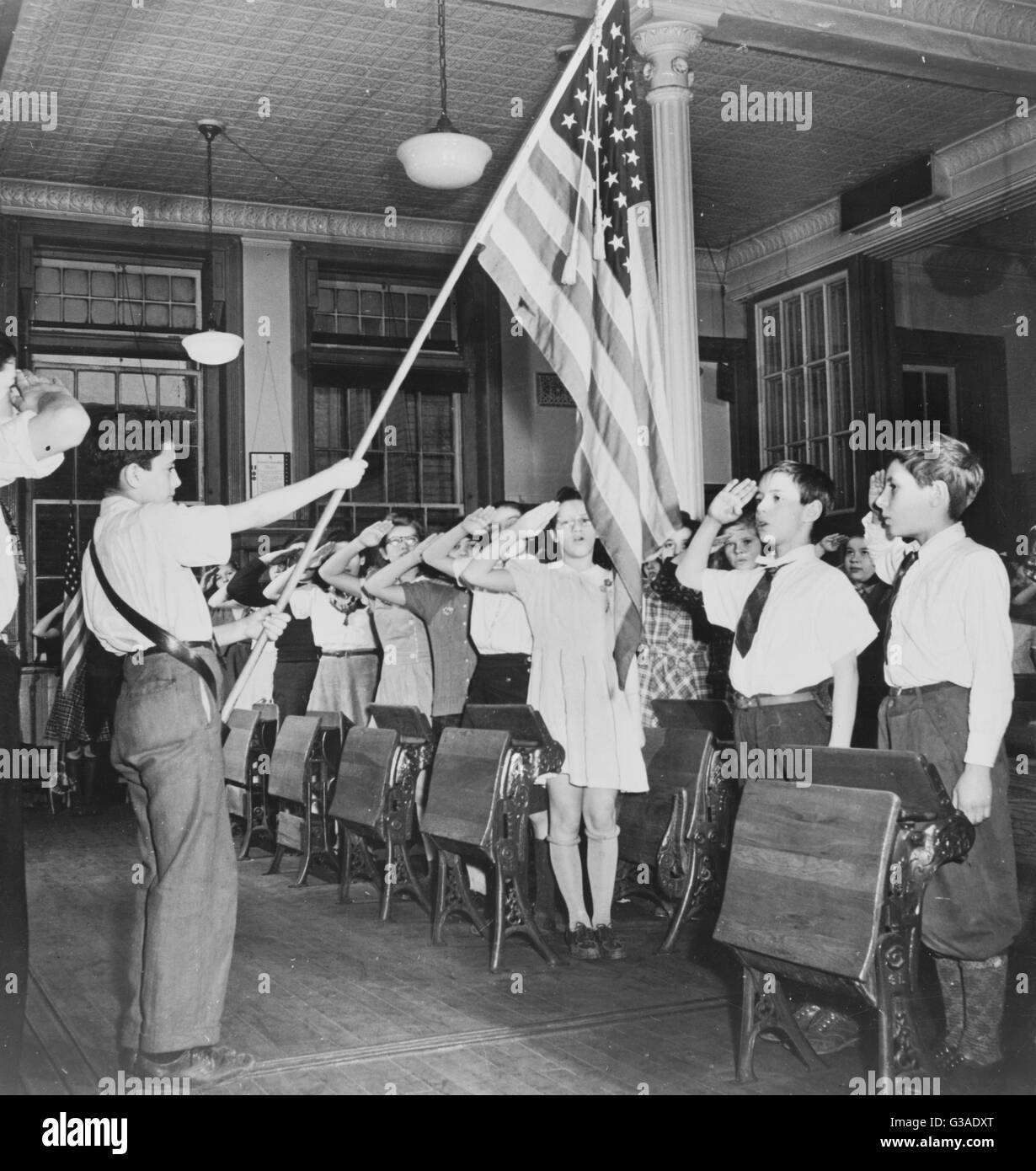 New York, New York students pledging allegiance to the flag Stock Photo ...