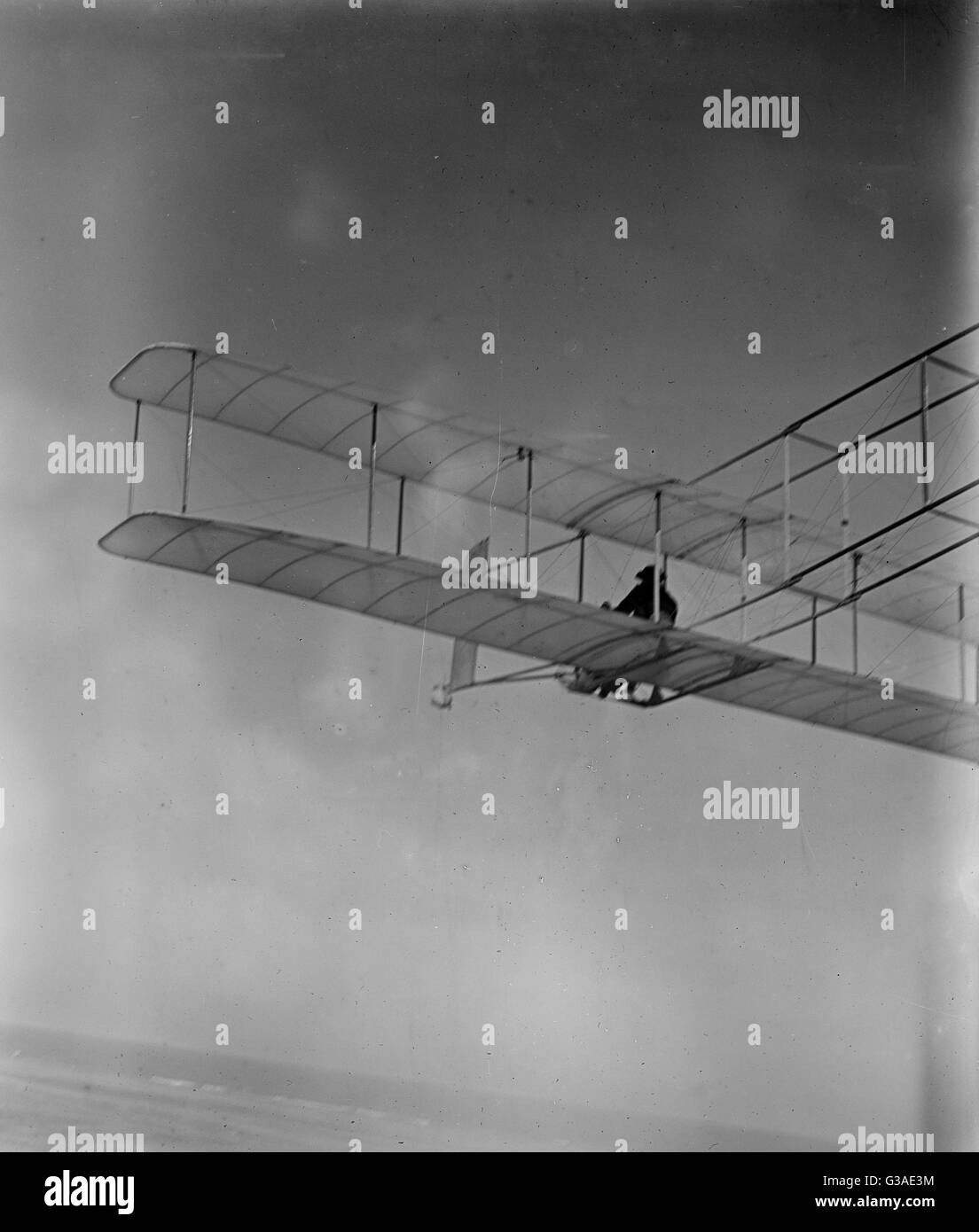 Flight quarter Black and White Stock Photos & Images - Alamy