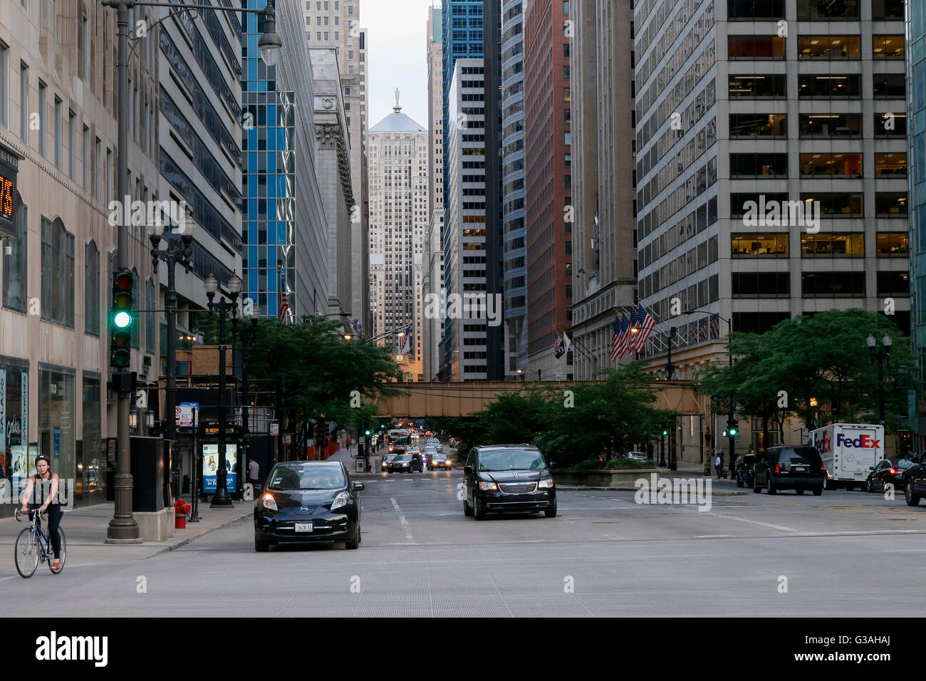 Lasalle wacker building hi-res stock photography and images - Alamy