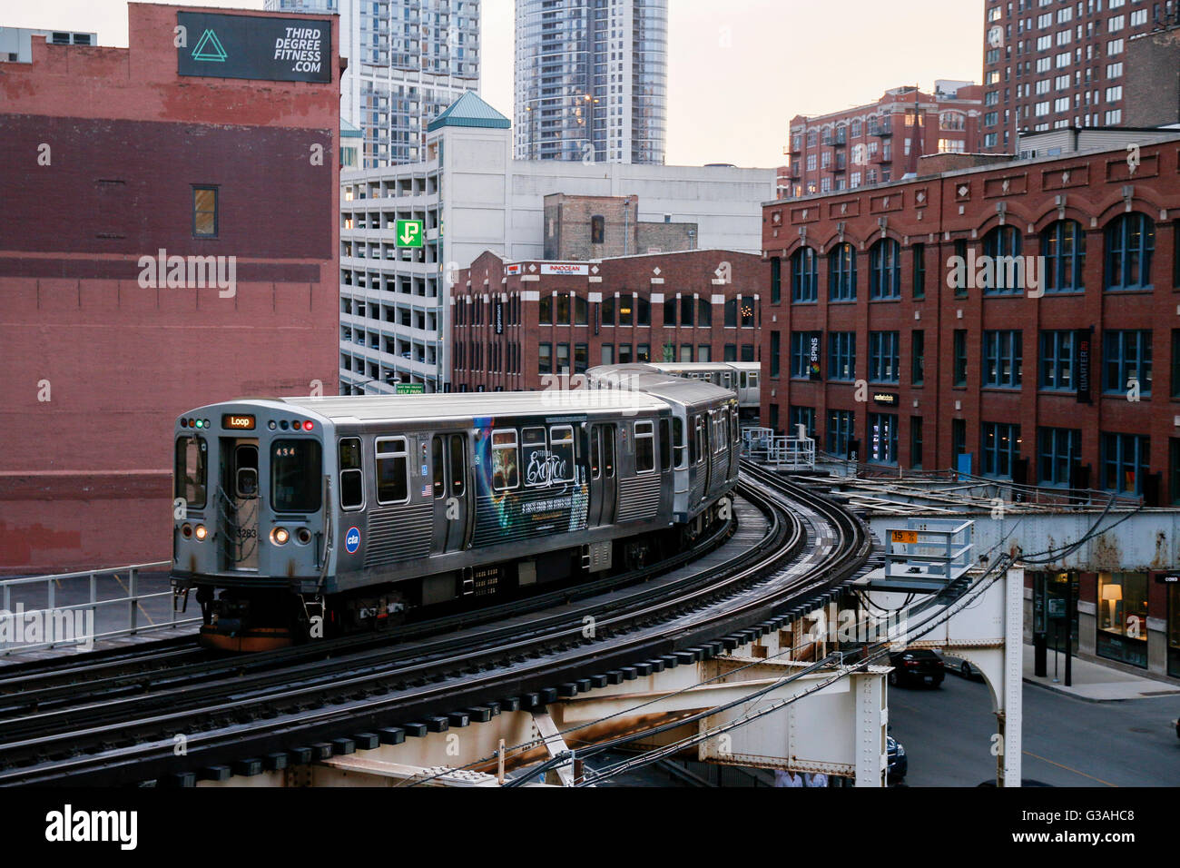 CTA Brown Line train at the Hubbard Street curve. Chicago Illinois ...