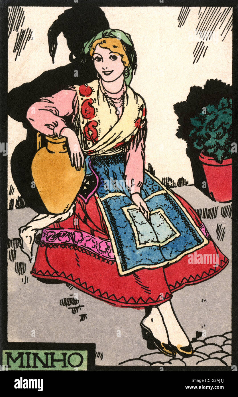 Minho traditional dress hi-res stock photography and images - Alamy