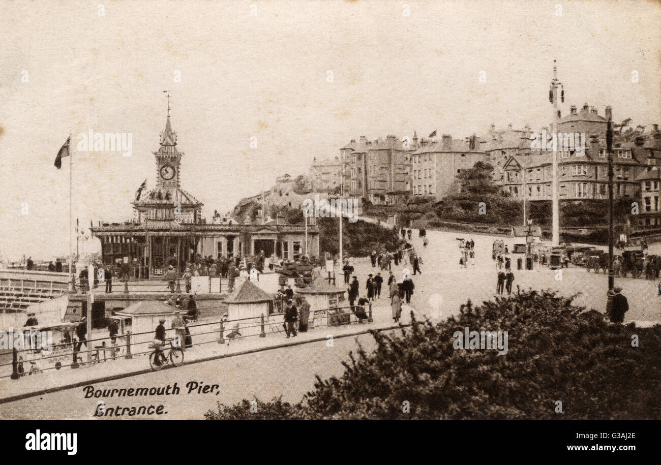 Bournemouth pier approach hi-res stock photography and images - Alamy