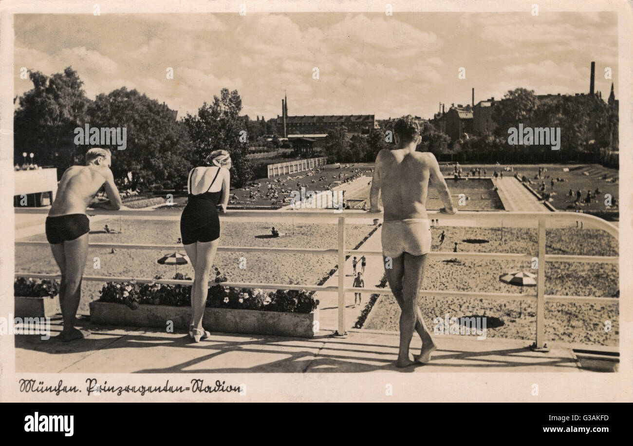 1930s swimming pool hi-res stock photography and images - Alamy