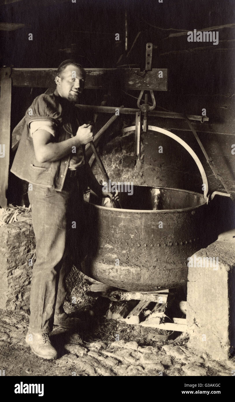 Cauldron cheesemaker hi-res stock photography and images - Alamy