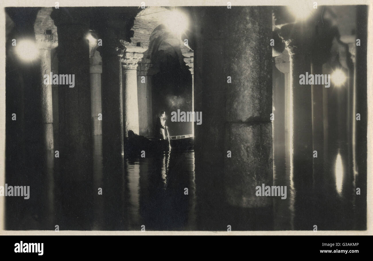 Rowing istanbul hi-res stock photography and images - Alamy