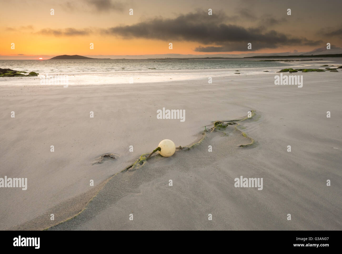 Sunset at Traigh na Croise beach, South Uist Stock Photo - Alamy