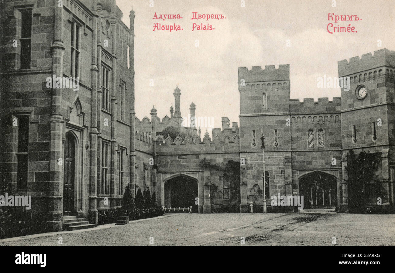 Alupka (Vorontsov) Palace, Crimea, Ukraine Stock Photo - Alamy