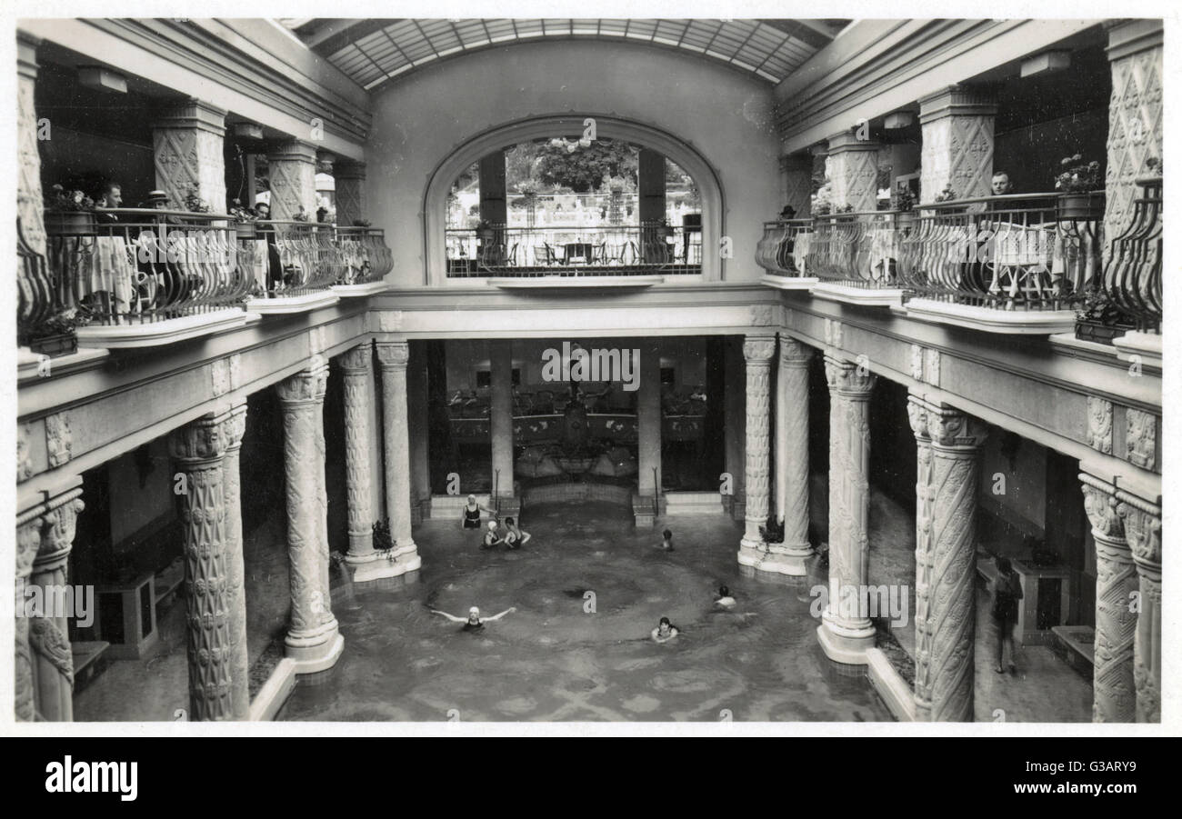 Health spa 1930s hi-res stock photography and images - Alamy