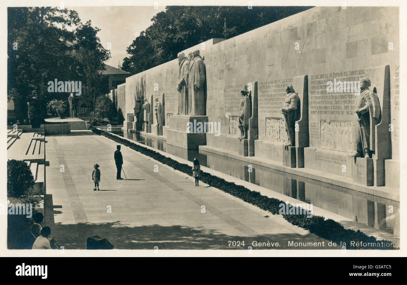 Including the monument hi-res stock photography and images - Alamy