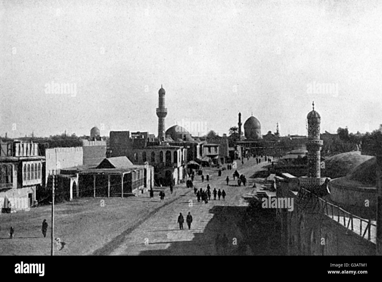 Baghdad street scene hi-res stock photography and images - Alamy