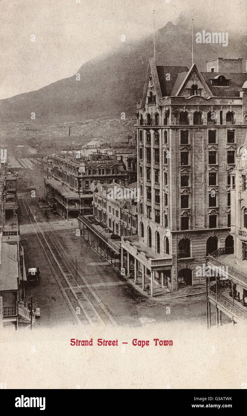 Strand street hi-res stock photography and images - Alamy