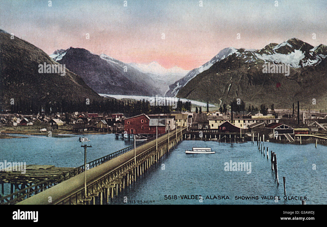 Valdez, Alaska, USA, with Valdez Glacier Stock Photo - Alamy
