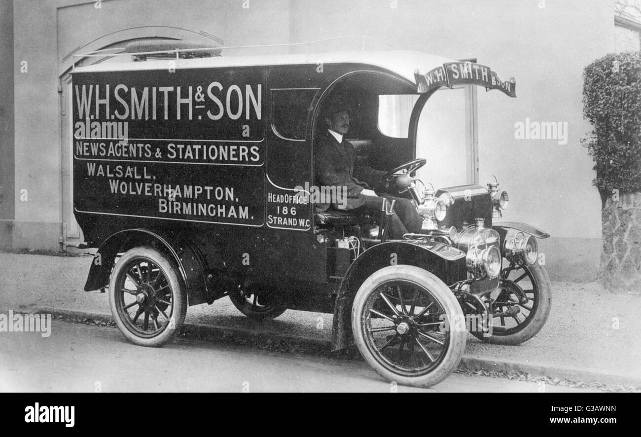 London delivery 1900s hi-res stock photography and images - Alamy