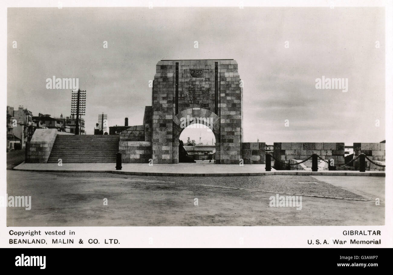 1930s war memorial hi-res stock photography and images - Alamy