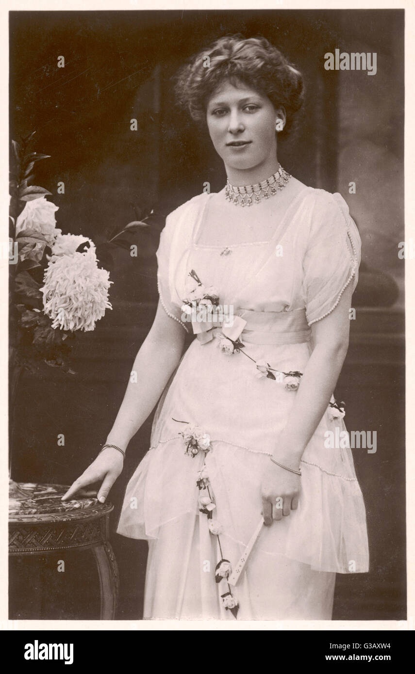 Smiling mary hi-res stock photography and images - Alamy