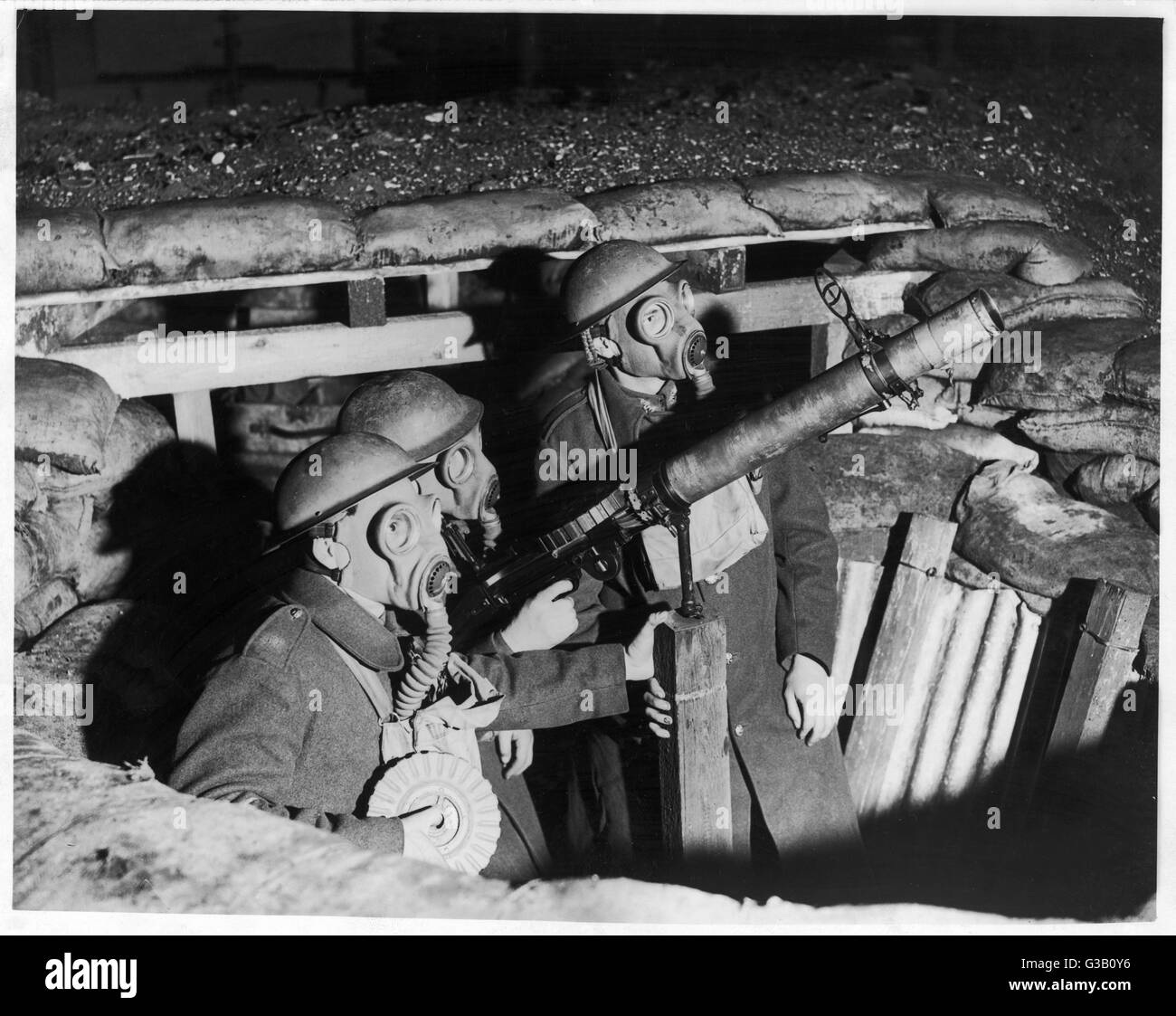 Lewis gun hi-res stock photography and images - Alamy