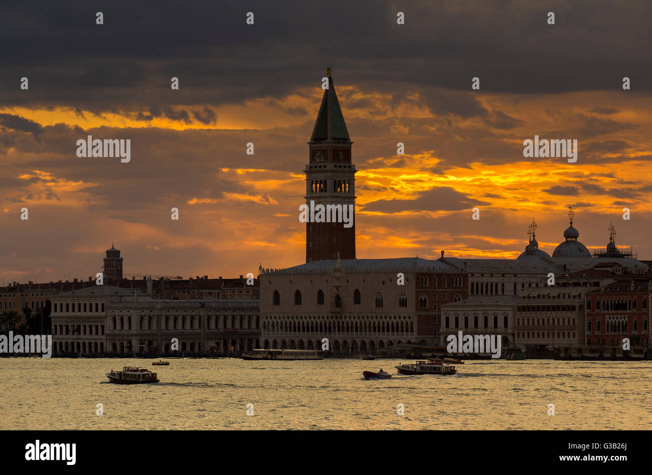 Spooky venice hi-res stock photography and images - Alamy