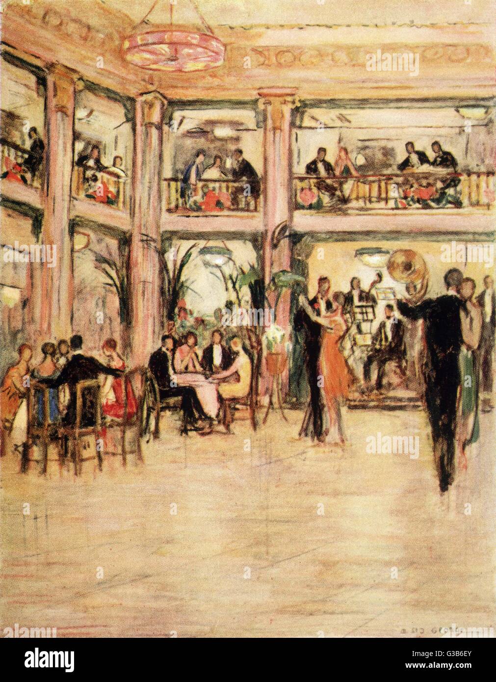 Kit kat club hi-res stock photography and images - Alamy