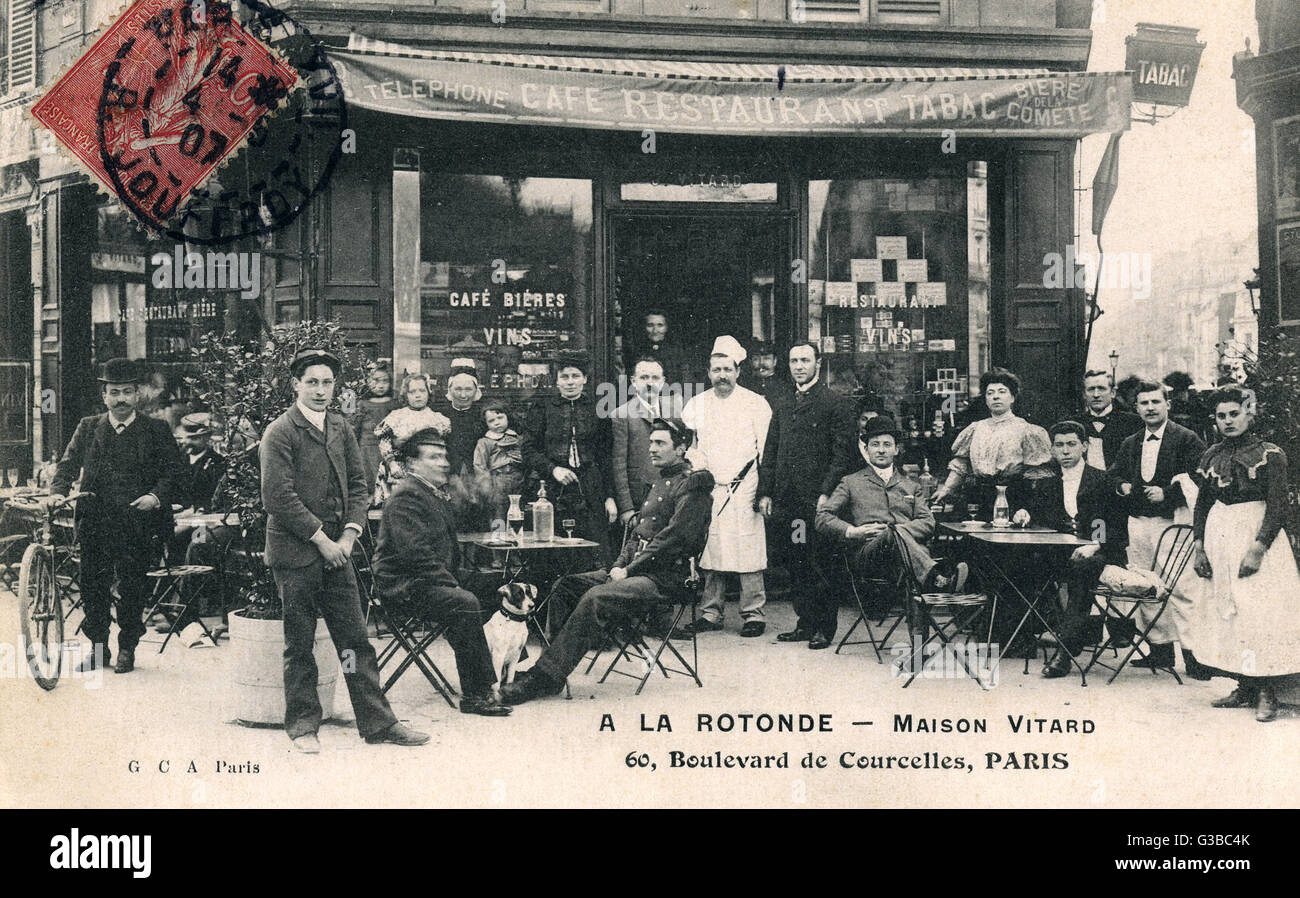 La rotonde paris cafe hi-res stock photography and images - Alamy