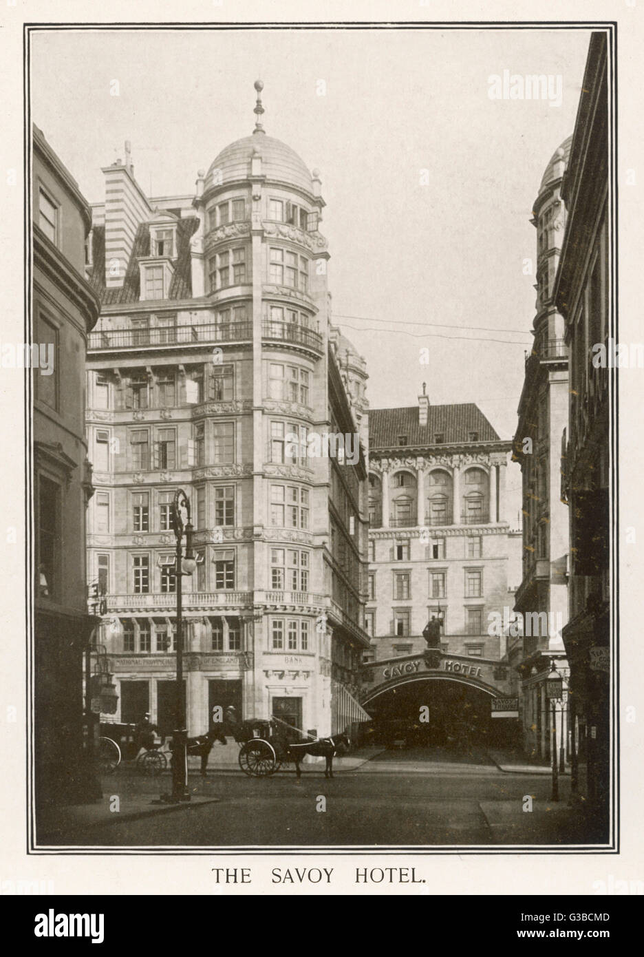 The SAVOY HOTEL, Strand. Date: 1905 Stock Photo - Alamy