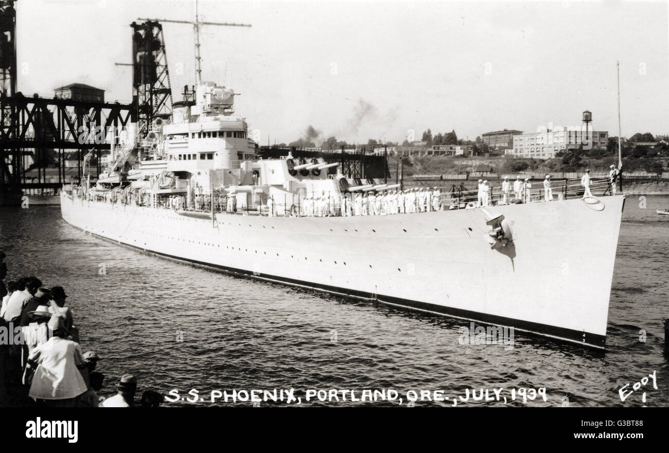 USS Phoenix, American light cruiser Stock Photo - Alamy