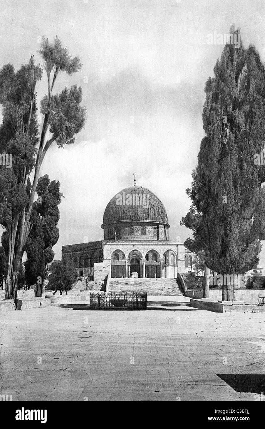 East dome Black and White Stock Photos & Images - Alamy