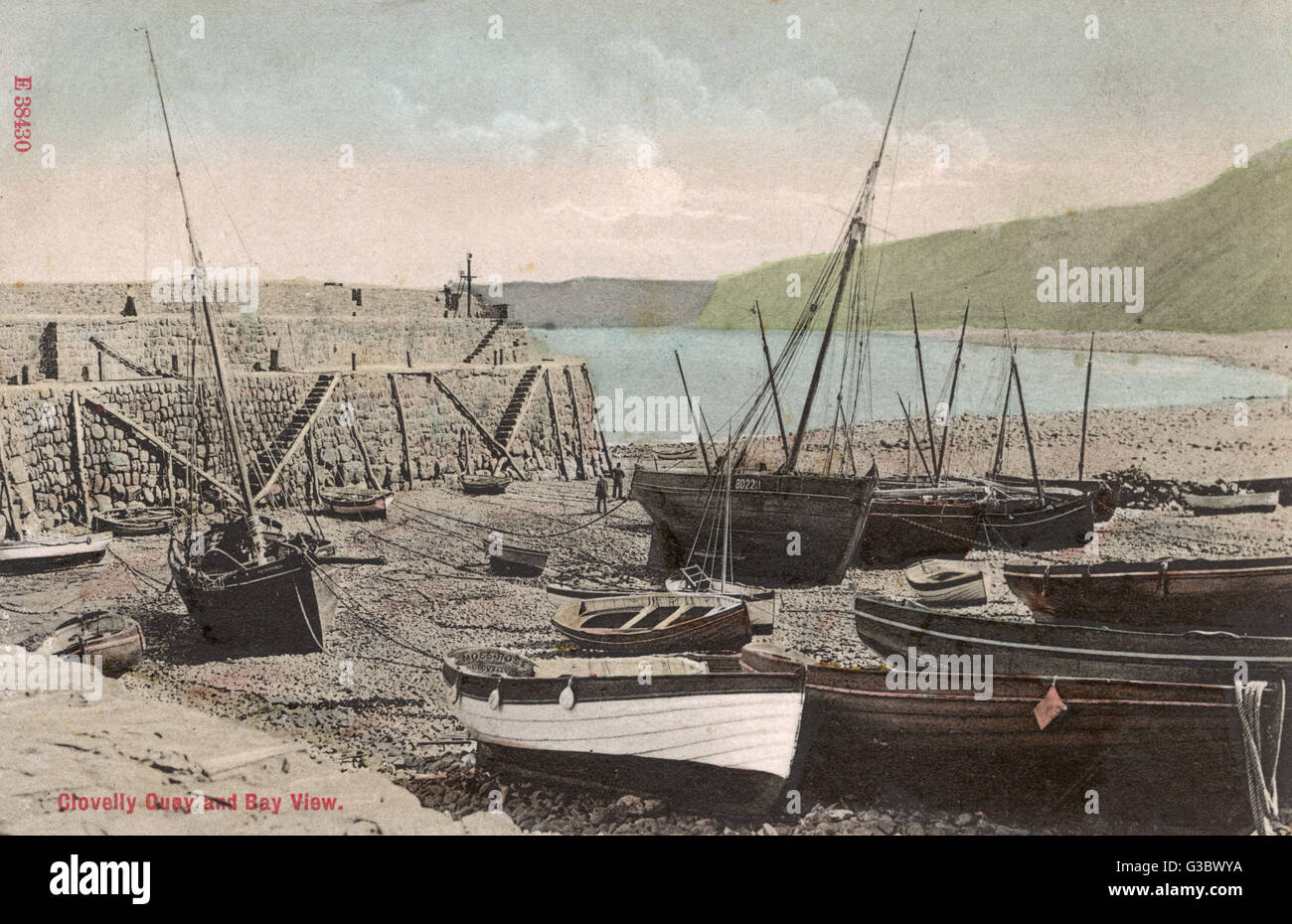 Clovelly bay quayside hi-res stock photography and images - Alamy