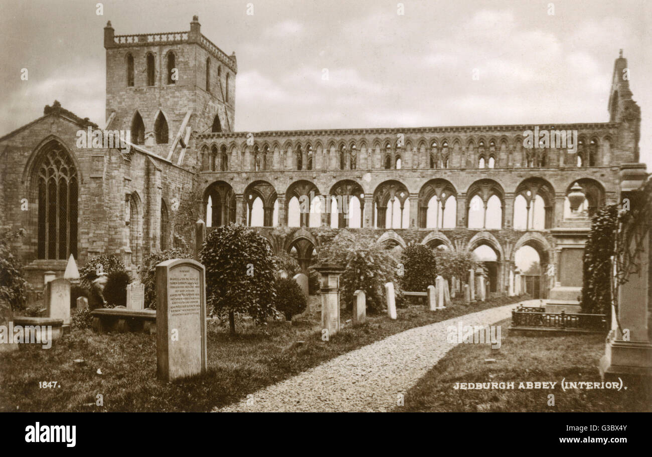 Jedburgh Abbey, Roxburghshire, Scotland Stock Photo - Alamy