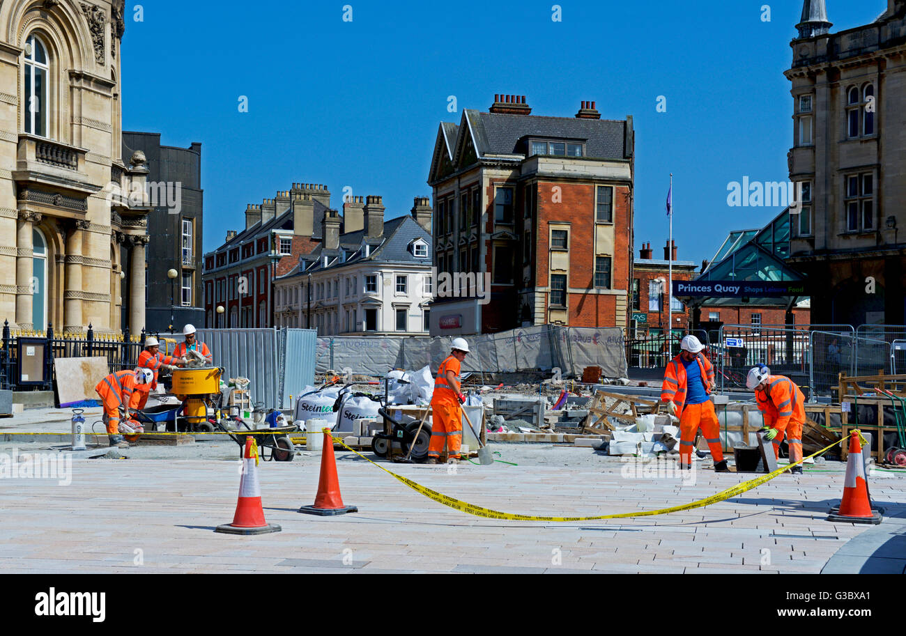 Ongoing work hi-res stock photography and images - Alamy
