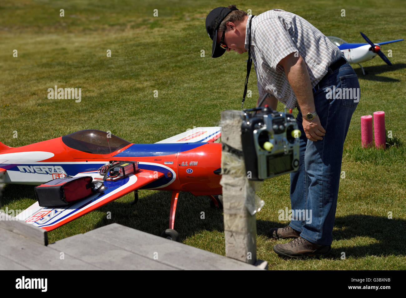 Remote controlled flyer hi-res stock photography and images - Alamy