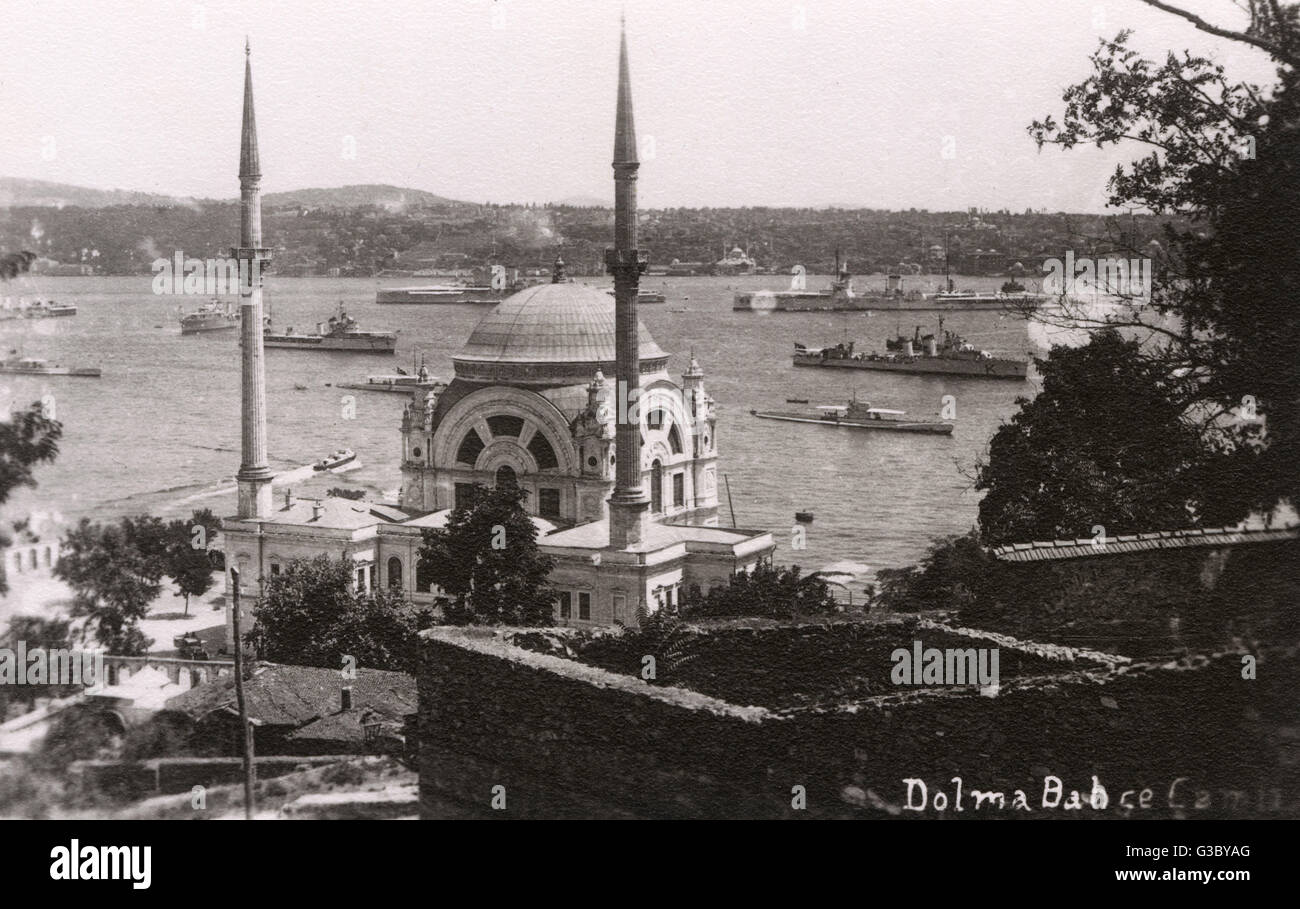 Turkish navy ships hi-res stock photography and images - Alamy