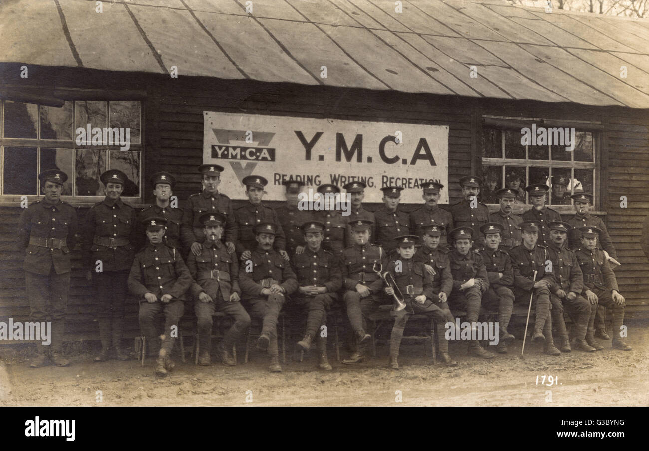 Soldiers in camp, outside YMCA hut, WW1 Stock Photo - Alamy