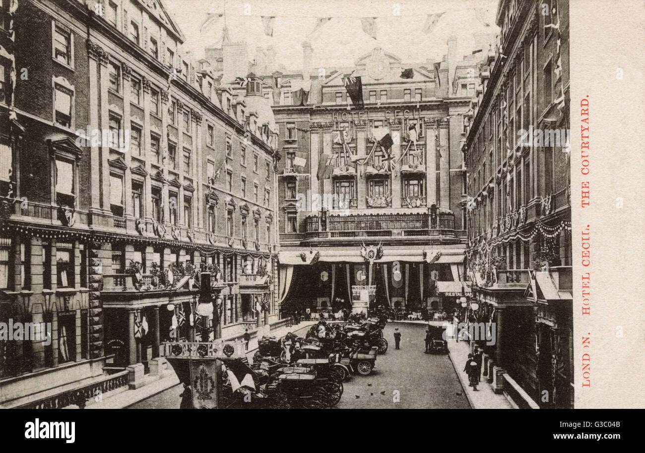 1905 Savoy Hotel London High Resolution Stock Photography and Images ...