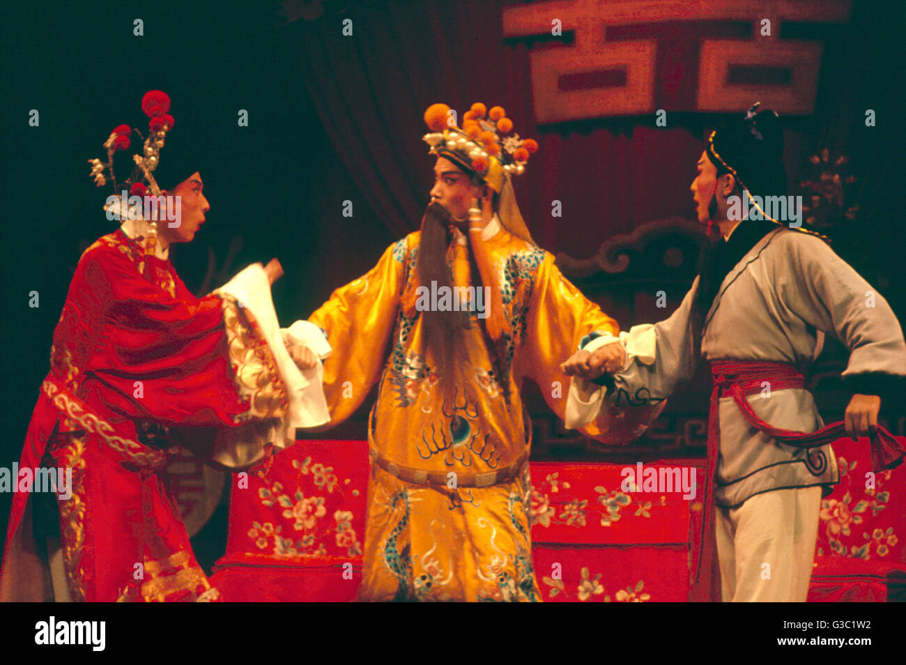 Traditional opera performers, Hangchow, China Stock Photo - Alamy