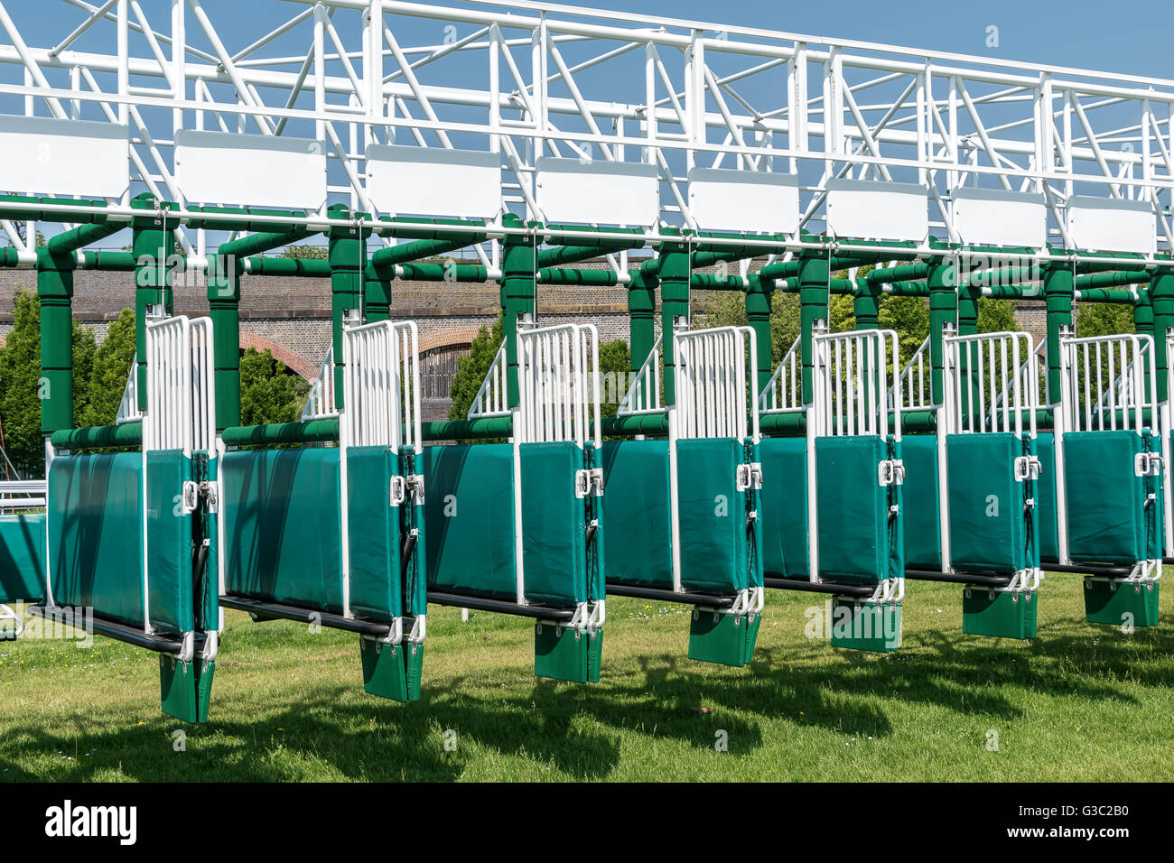 Horse racing starting gate Stock Photo - Alamy