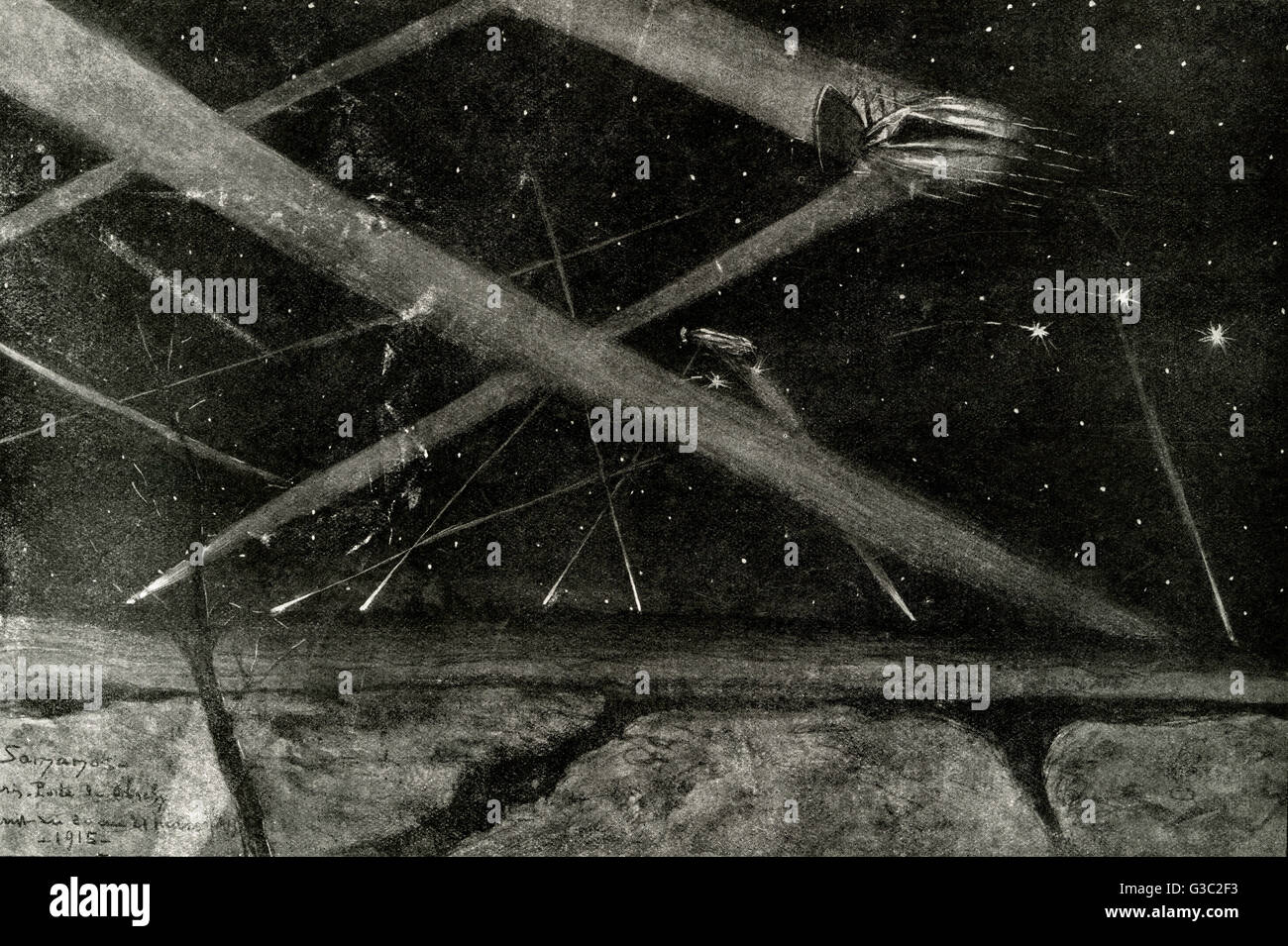 WW1 - Zeppelins raid over Paris, France, 1915 Stock Photo - Alamy
