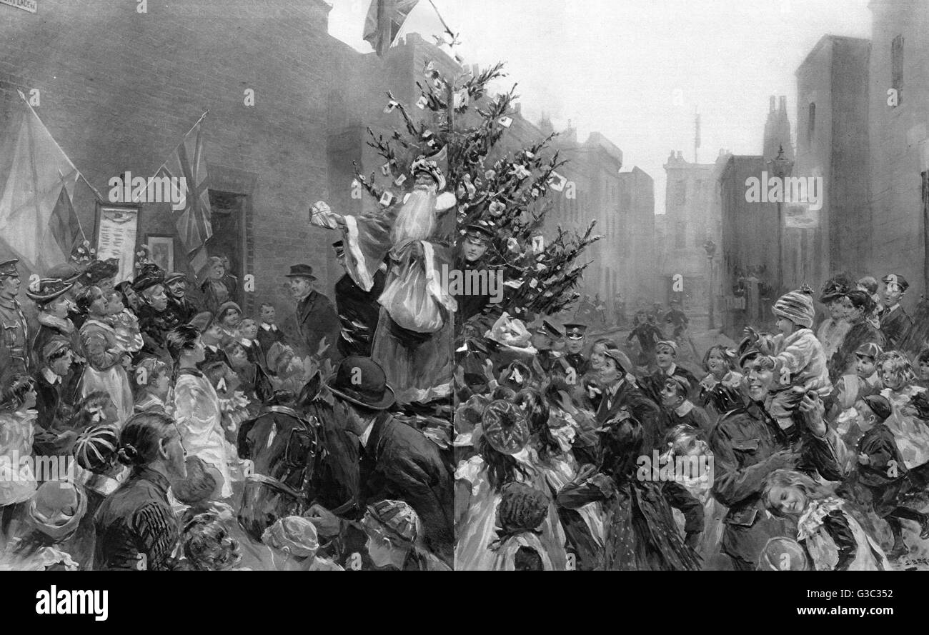 Christmas day at the Hackney street shrines, London, 1916 Stock Photo ...