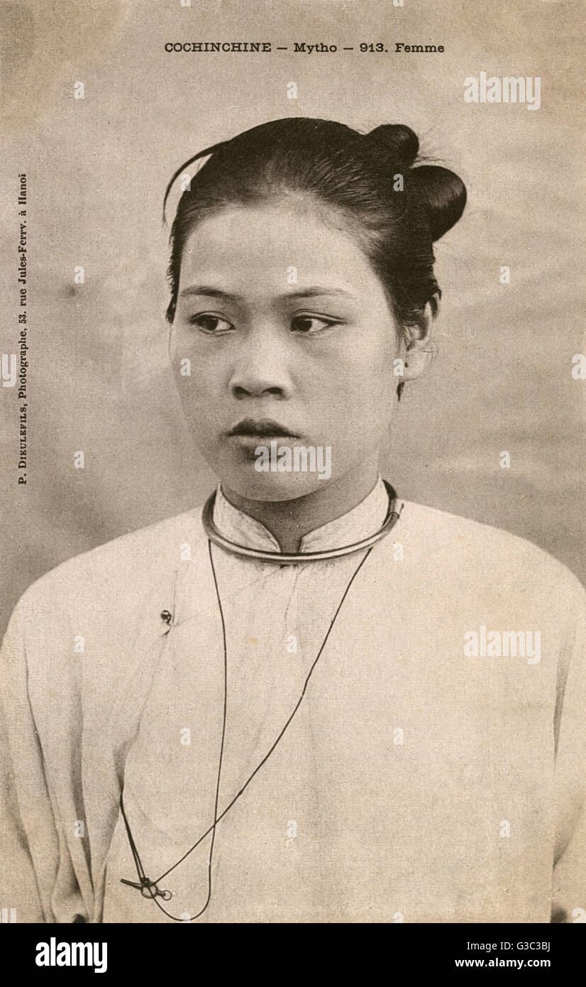 Pretty vietnamese girl hi-res stock photography and images - Alamy