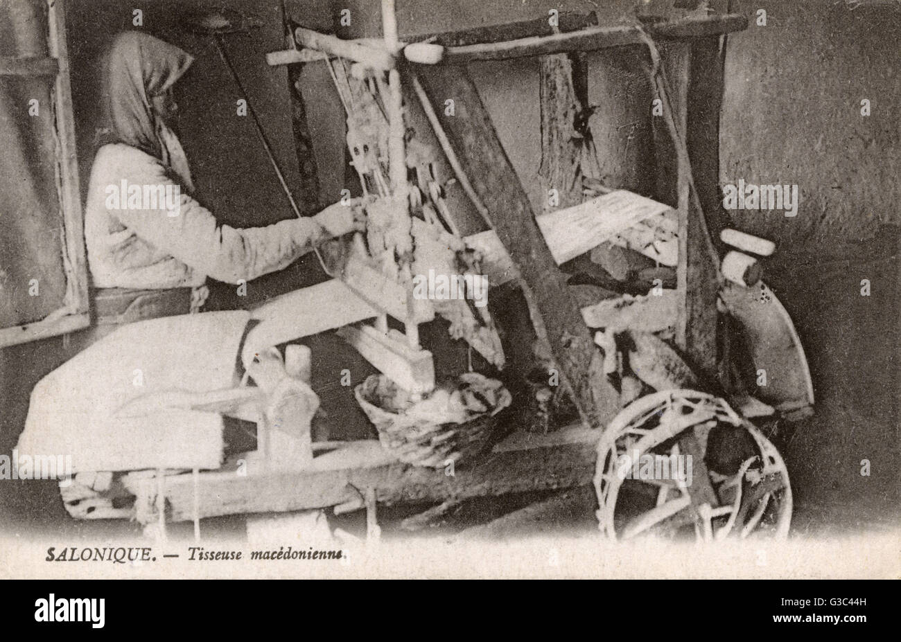 Thessaloniki, Greece - Macedonian Weaver and loom Stock Photo - Alamy