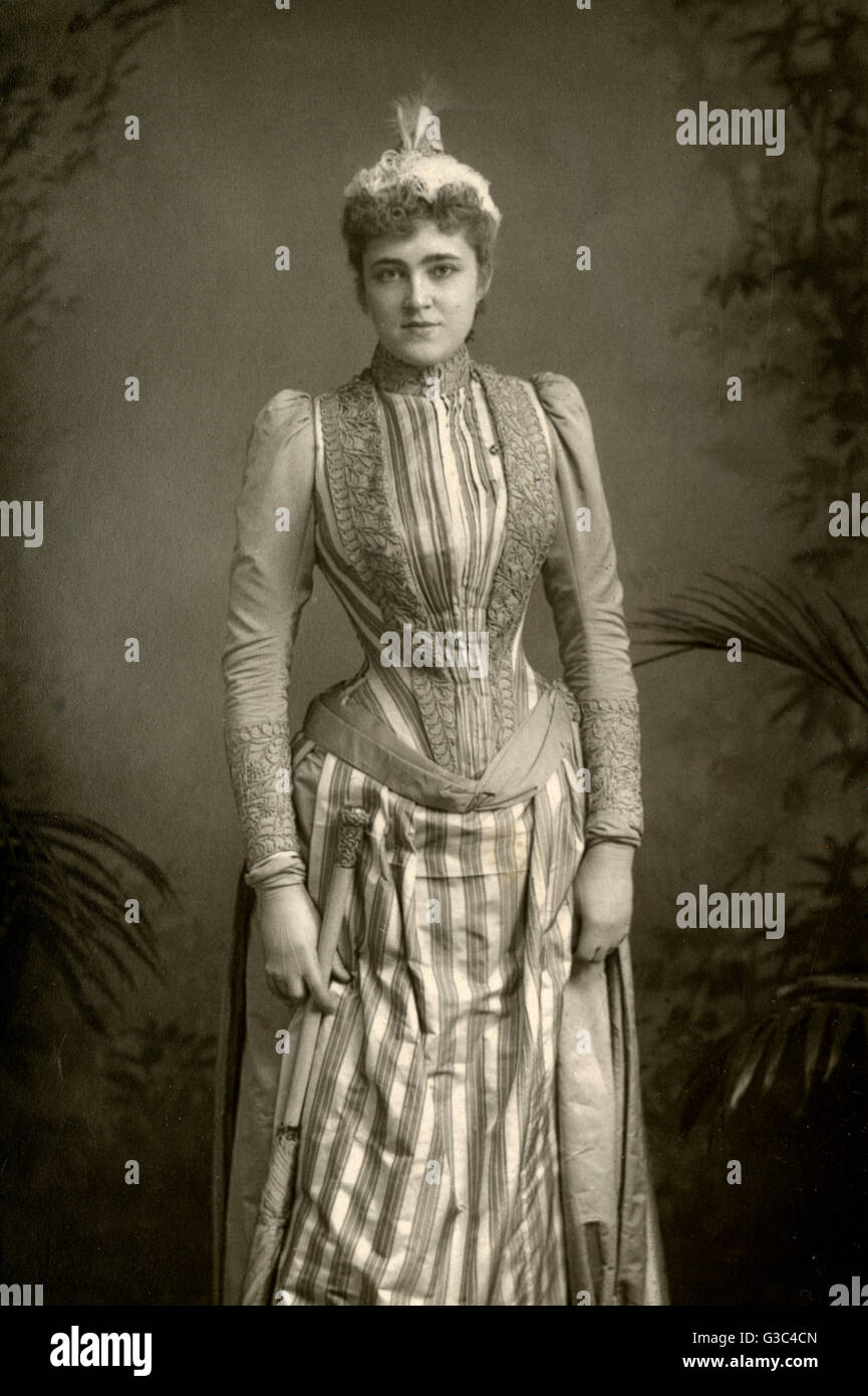 Agnes huntington american actress singer hi-res stock photography and ...