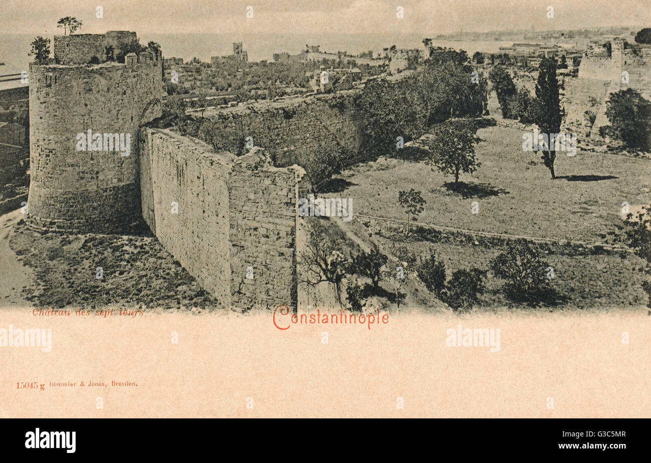 Istanbul castle hi-res stock photography and images - Alamy