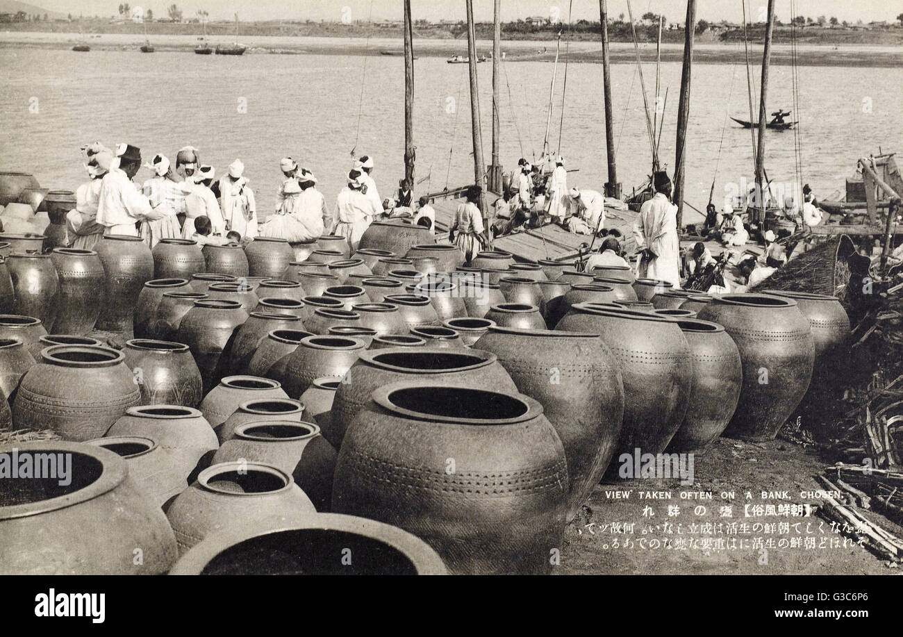 South Korea - Chosen - Storage Jars awaiting export Stock Photo - Alamy