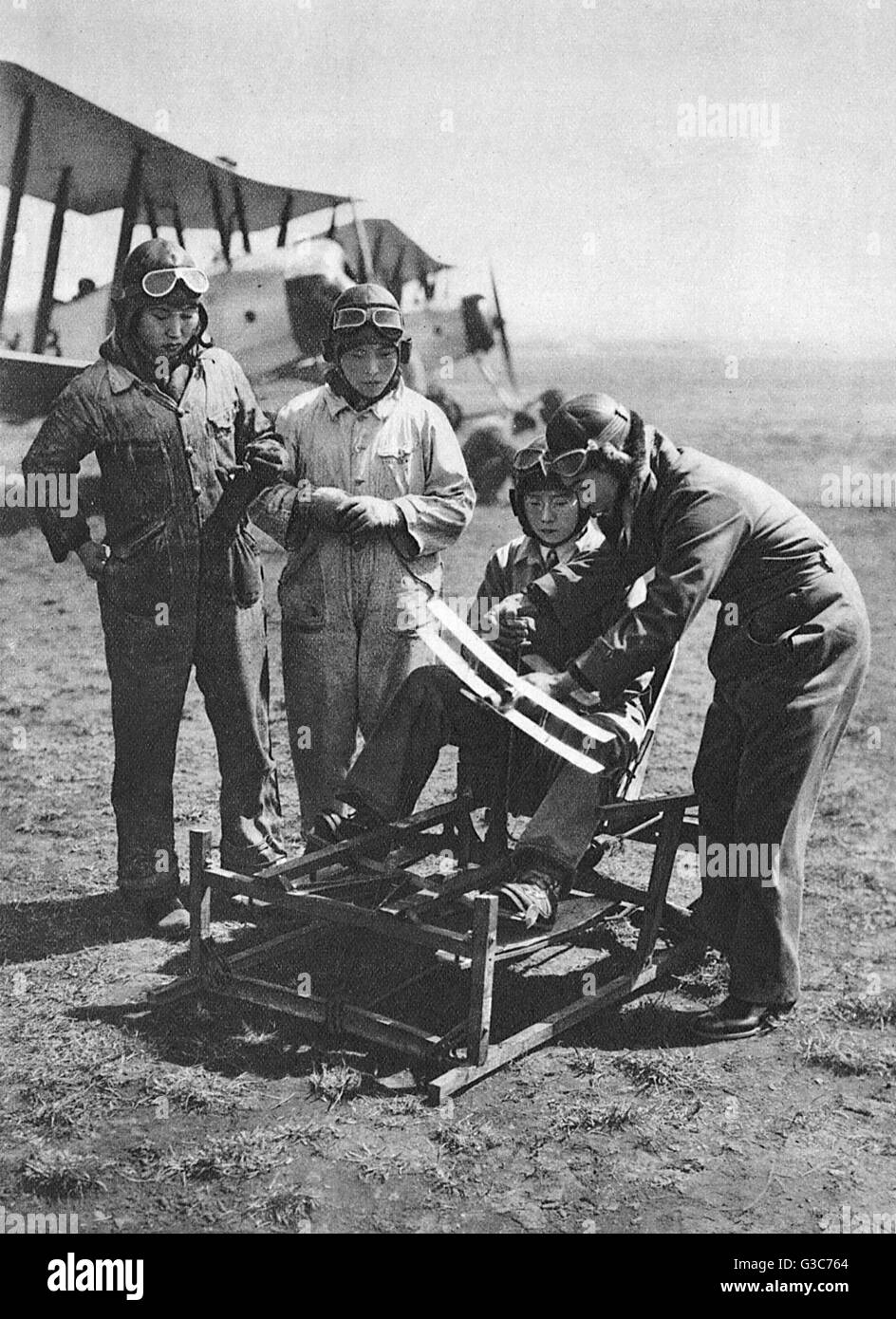 Three pilots hi-res stock photography and images - Alamy